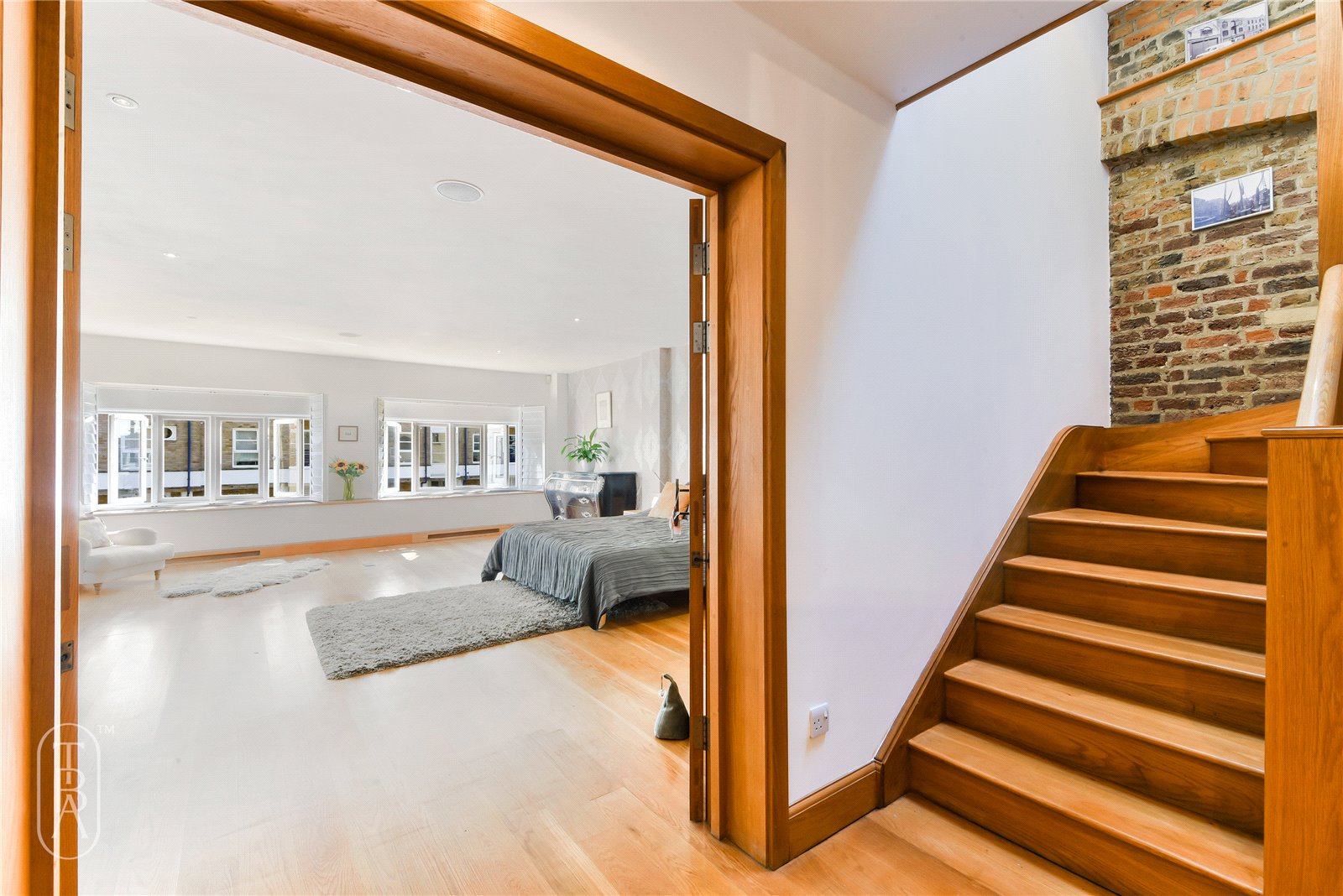 Narrow Street, E14 - The Bespoke Agent