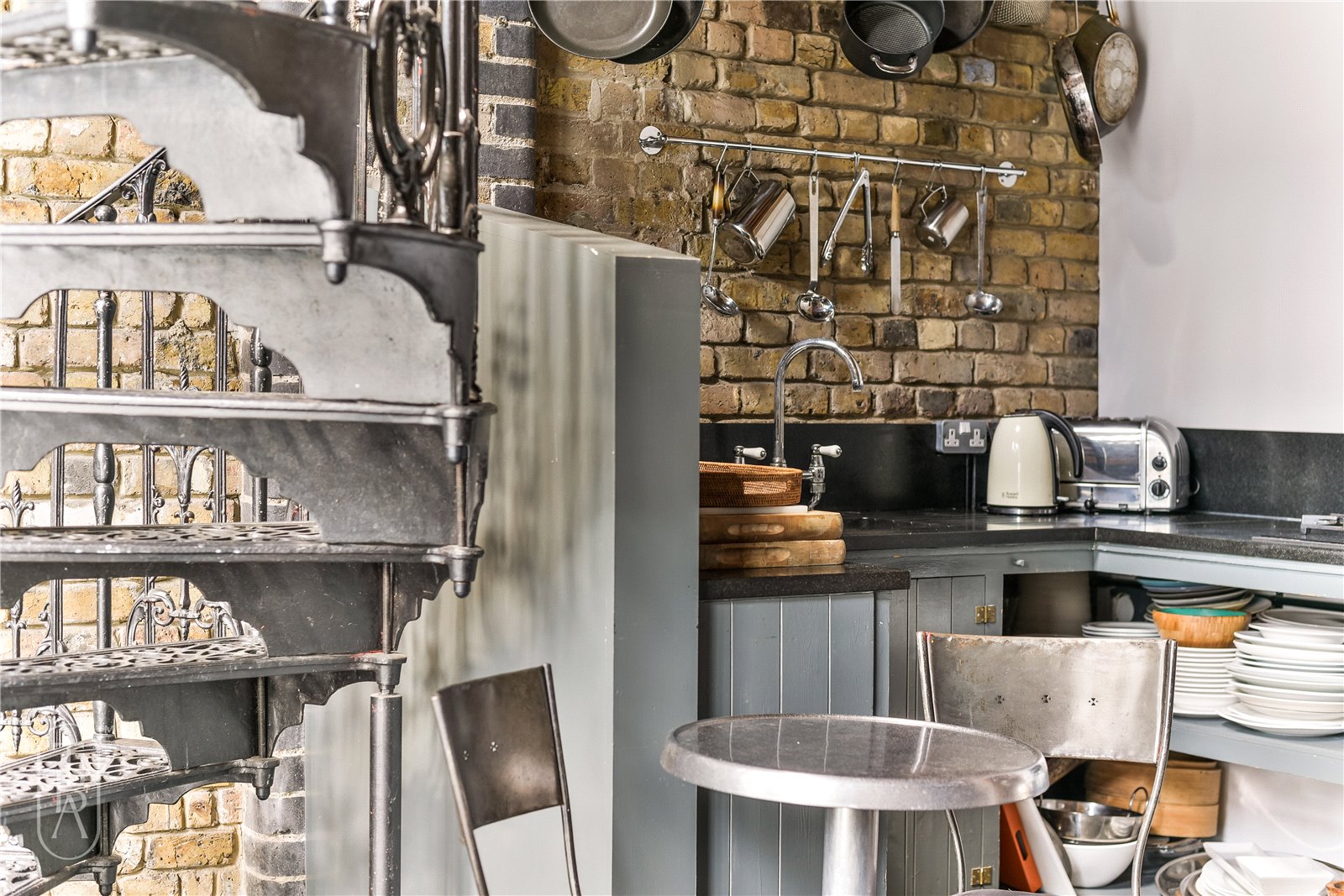 Perseverance Works, E2 - The Bespoke Agent