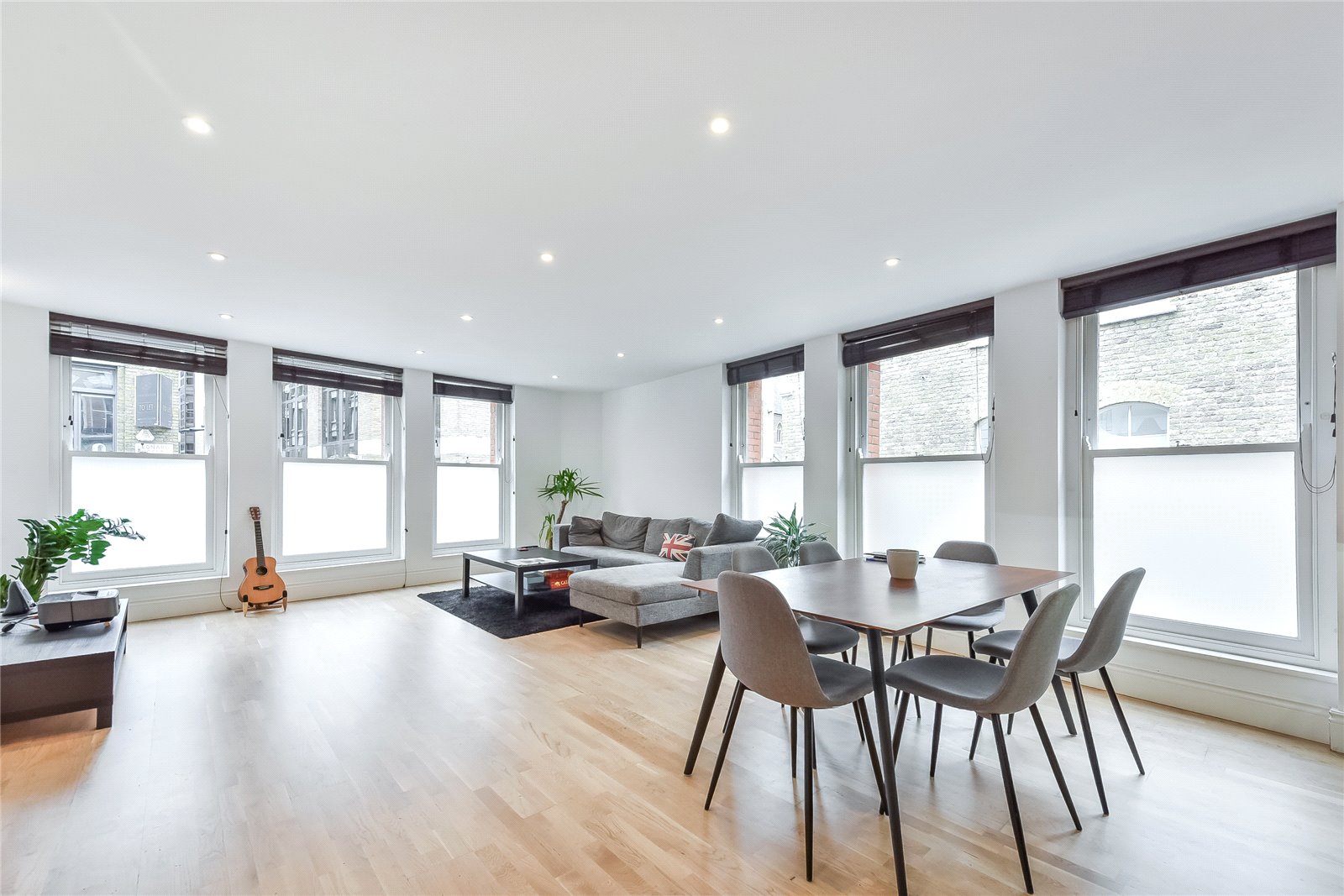 Leonard Street, EC2A - The Bespoke Agent