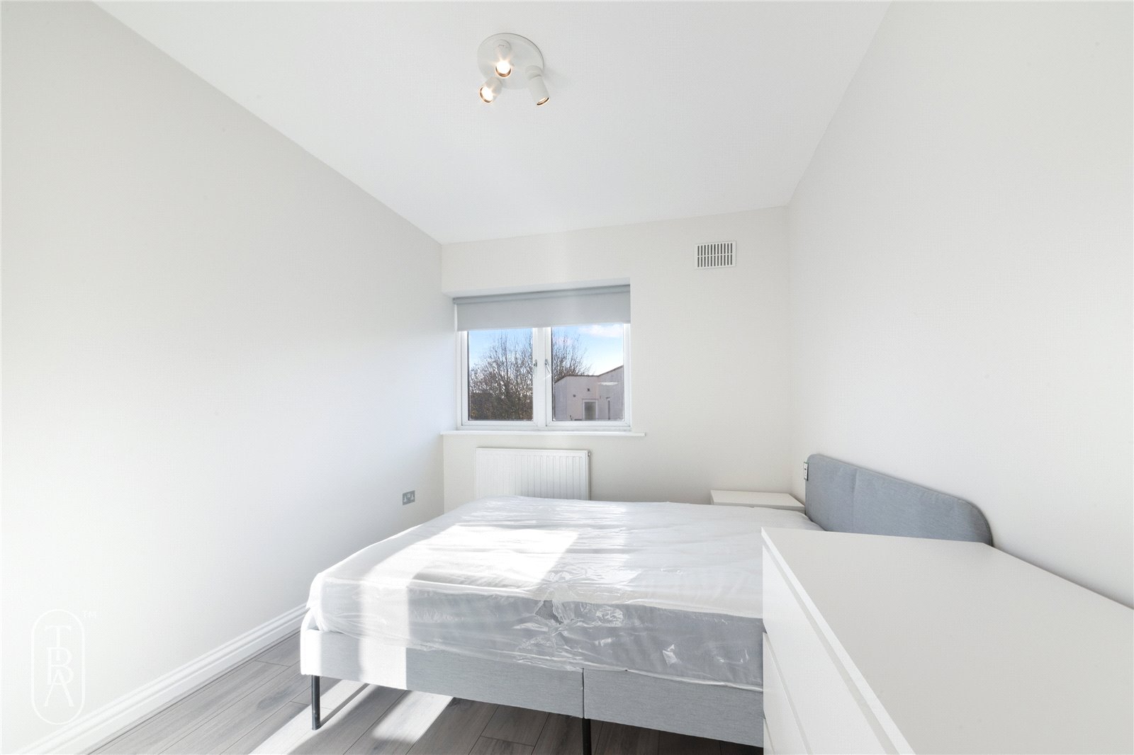 Campbell Road E3 - The Bespoke Agent